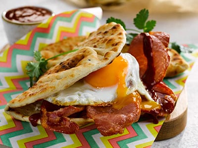 Bacon & Egg Naanwich | Bidfood