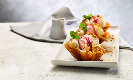 Rhubarb & Custard Ice Cream Marshmallow Cups Recipe | Bidfood