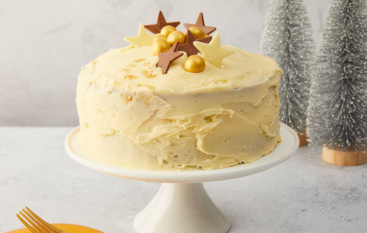 Tate & Lyle’s White Chocolate & Irish Cream Cake Recipe | Bidfood
