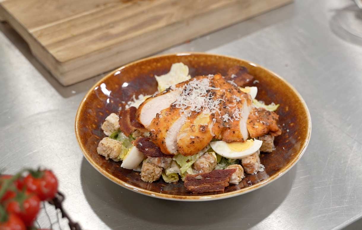 Sizzling chicken salad - Bidfood