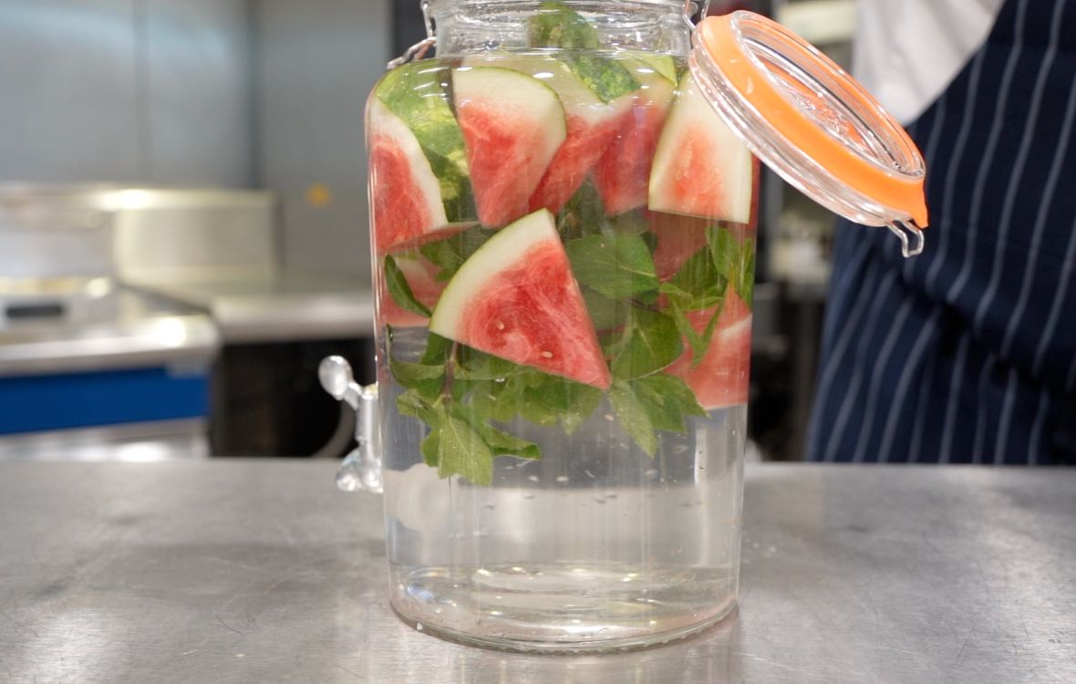 Watermelon and mint infused water | Recipe