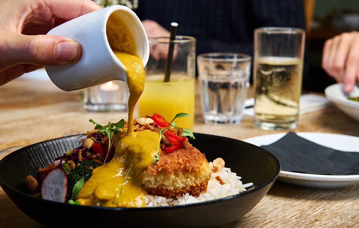 Tofu Katsu Buddha Bowl, Bisto & Peanut Curry Sauce, Rice & Charred ...